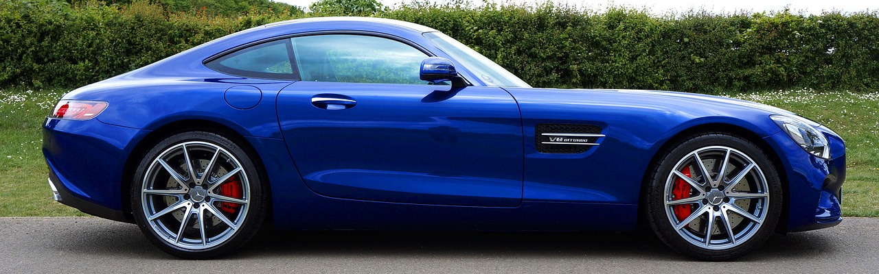 Benefits of Tyre Pressure Monitors and Wheel and Tyre Cleaners